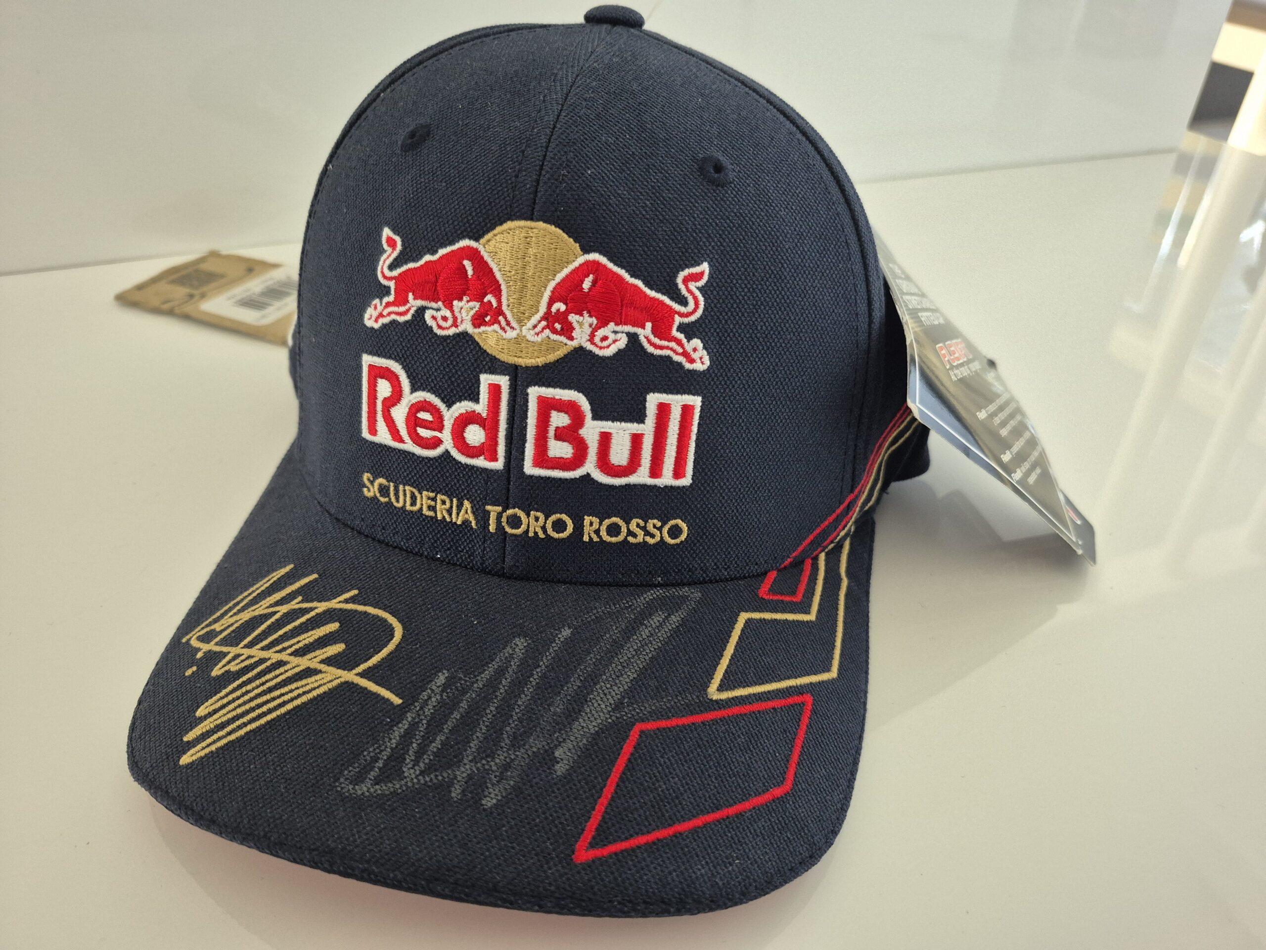 Max Verstappen signed Toro Rosso 2016 cap – Racingexclusives